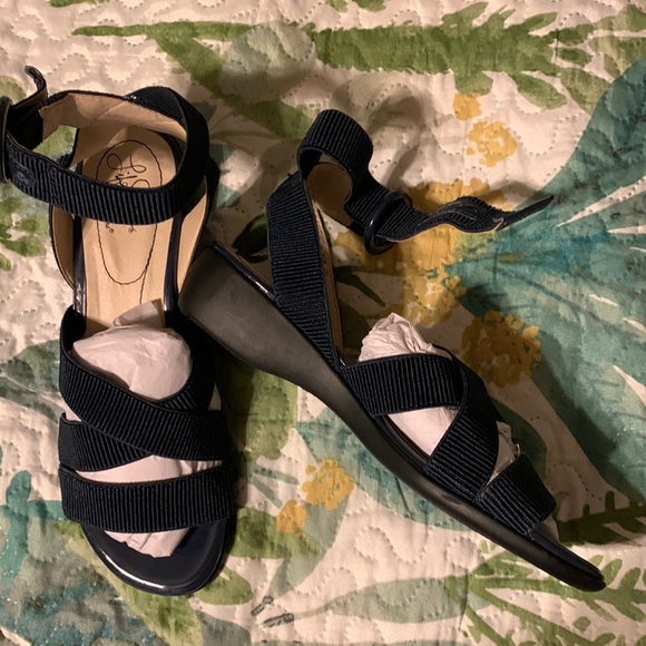 Life Stride | Shoes | Life Stride Temple Slide Sandals Dark Navy | Poshmark